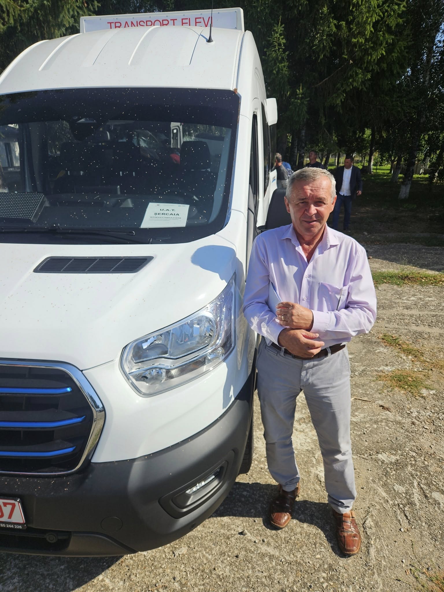 Școala începe și în comuna Șercaia cu un microbuz școlar nou - SalutFagaras